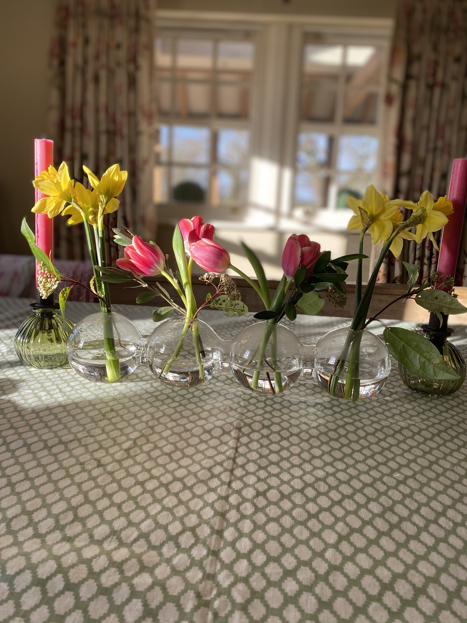Caterpillar vase (large) – Pop and Flo